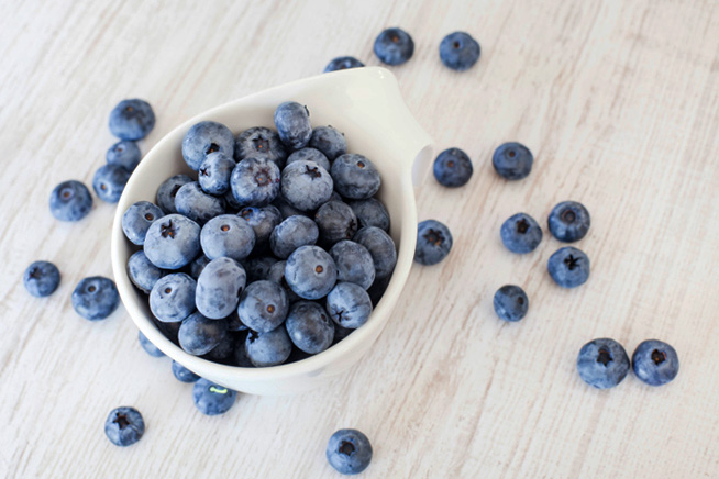 10 Ways to Eat More Berries (Plus Recipes) - Joe Cross